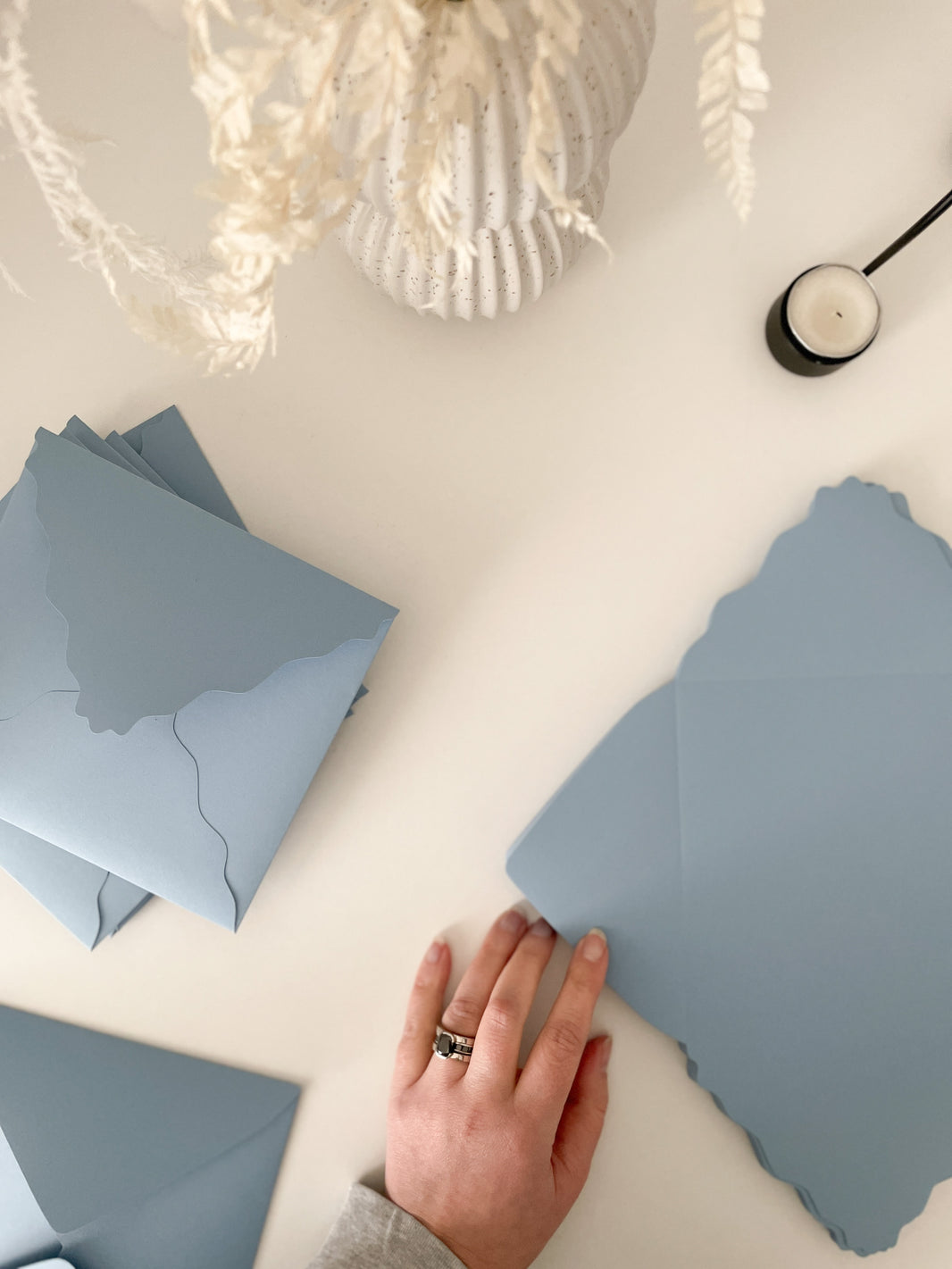 Scalloped Envelope Dieline + Liner